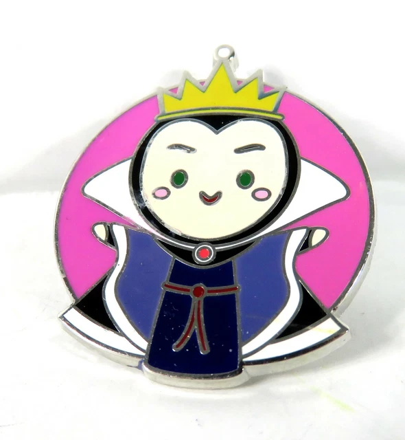 DISNEY PARKS WORLD Of Evil Villains Mystery Pin Pack Evil Queen Pin £6. ...