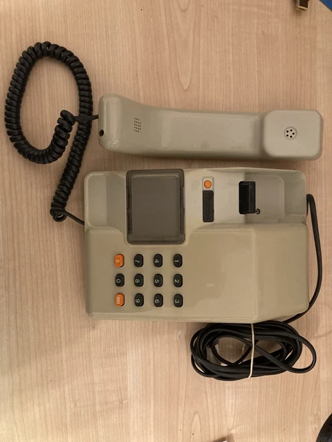 VINTAGE BT VISCOUNT Telephone 1980 With Wall Bracket. £3.28 - PicClick UK