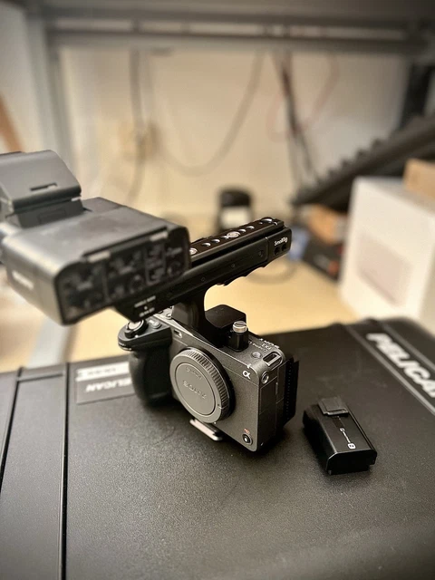 SONY FX3 CINEMA Line Full-Frame Camera Body + Smallrig Handle Extension ...