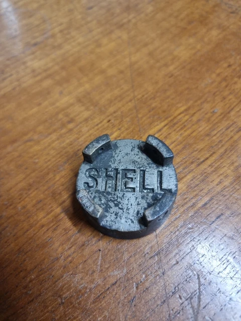 VINTAGE SHELL 2 Gallon Petrol Oil Can Tin Brass Lid Cap £16.95 ...