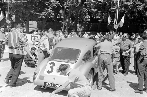 TED LUND COLIN Escott's MG A Coupe BMC B series Twin Cam 1960 Old Photo ...