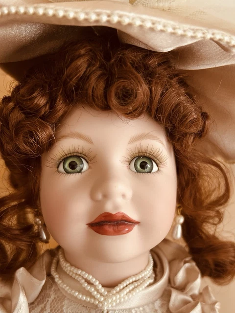 ALBERON COLLECTION PORCELAIN Doll Lady Emma Alberon. Beautiful Doll £40 ...