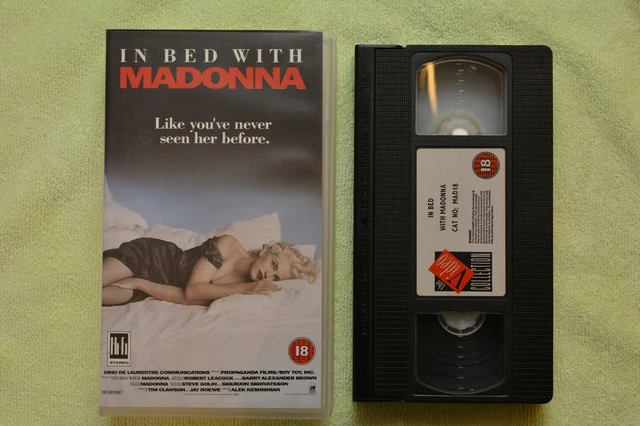 IN BED WITH Madonna - VHS Video Tape (18) (UK/PAL) £4.99 - PicClick UK