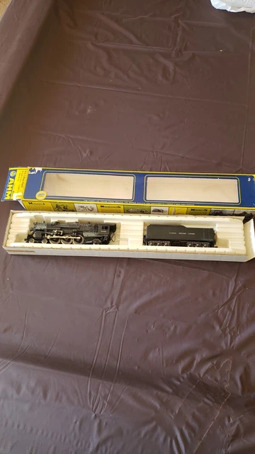 AHM 4-6-2 HEAVY Pacific, B & O Train Locomotive 5087-D James River 5238 ...