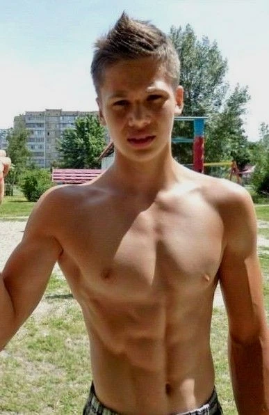 Shirtless Male Beefcake Blond Runner Athletic Jock Cute Guy Jock Photo
