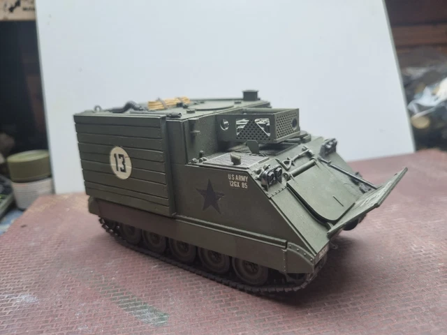 TAMIYA 1/35 US Army M113 APC command vehicle vietnam built and painted ...