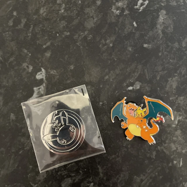 CHARIZARD POKEMON PIN Badge and coin Celebrations Ultra Premium ...