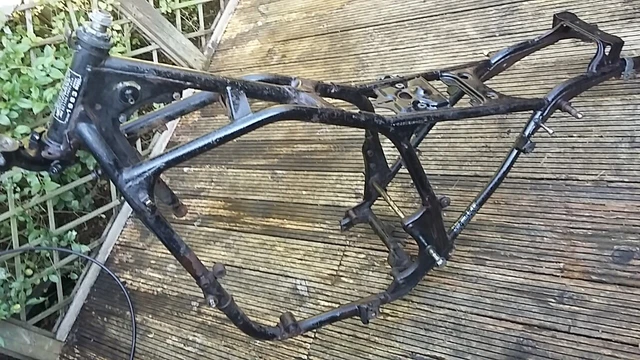 HONDA CB1100F CB 1100F CB1100 frame chassis c/w swingarm and V5 1983 ...