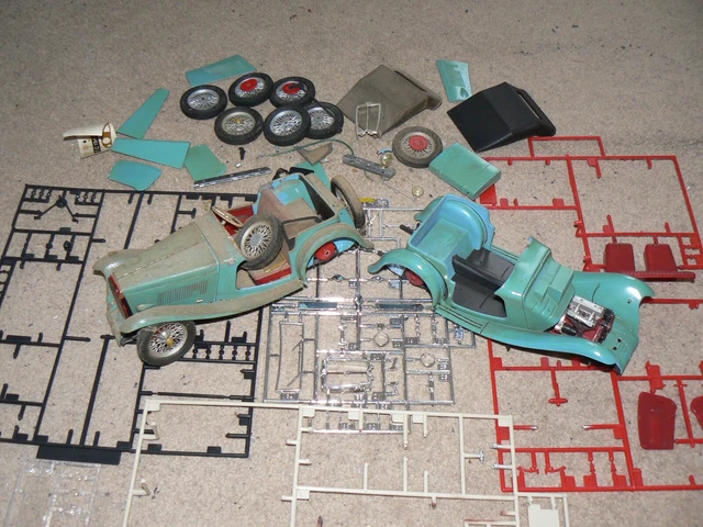 GAKKEN 1/16TH.SCALE MG TC plastic model kit - 2 off part built model ...