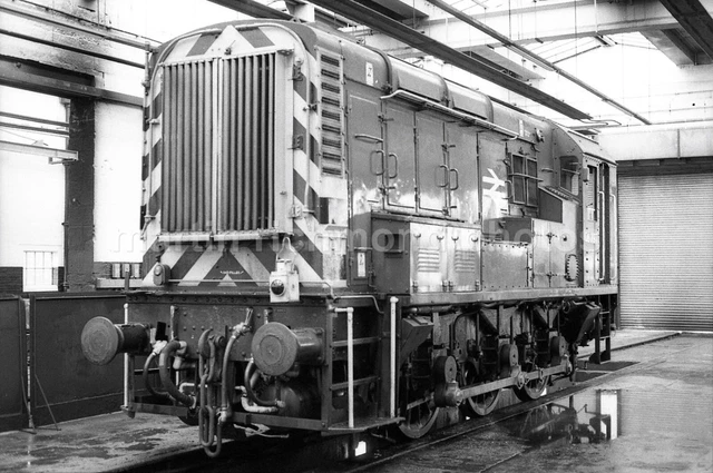 GATESHEAD DEPOT CLASS 08 08797 14.10.84 Railway Negative RN326 £2.99 ...