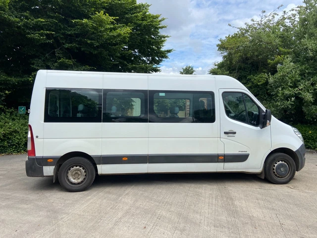RENAULT MASTER 17 Seat Minibus seater £4,100.00 - PicClick UK