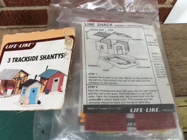 LIFE LIKE HO Whistle Stop, Switchman's Shanty, Line Shack Building Lot ...