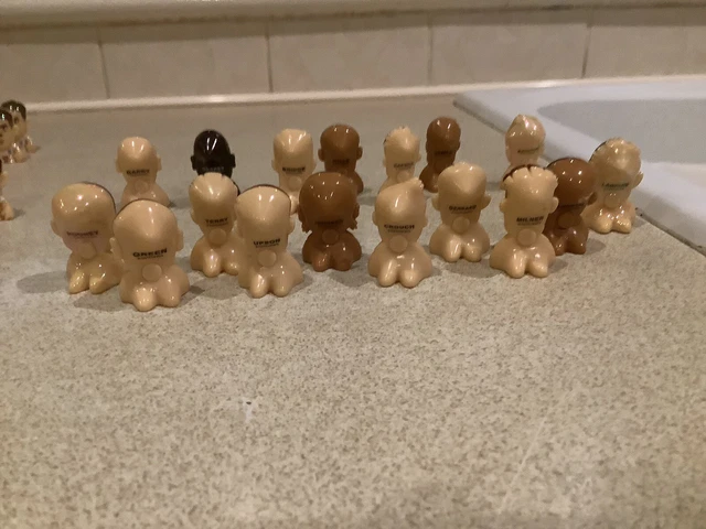 GOGOS CRAZY BONES England Football Players 2010. 31 Figures £1.00 ...