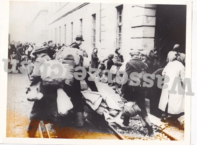 ORIG. FOTO ABTRANSPORT der Juden im Protektorat Böhmen/Mähren 1941 (AN1640) EUR 49,90 - PicClick DE