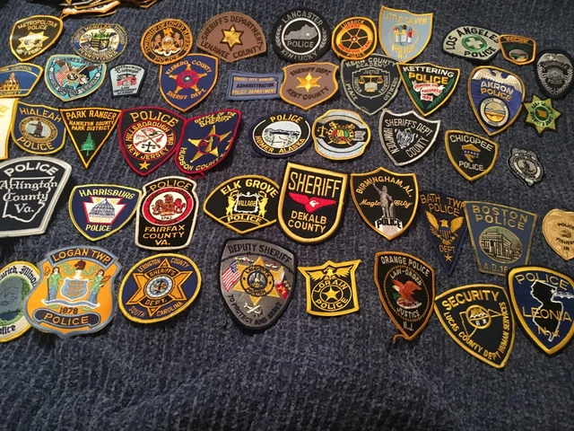 LOT OF 100 Various Police Dept. Patches Vintage Ones Included (lot v3 ...