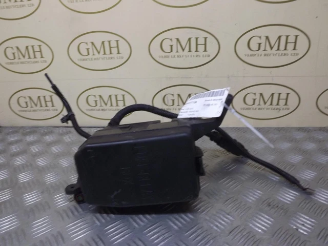 HYUNDAI GETZ ENGINE Bay Under Bonnet Fuse Box 912401C510 Mk1 1.1 Petrol ...