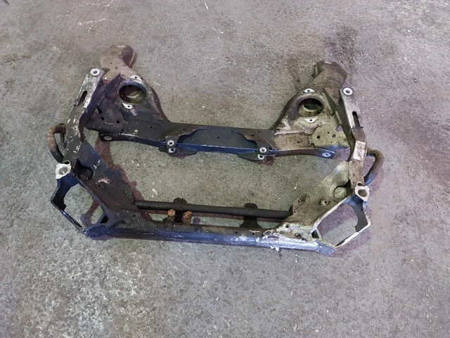 BMW 3-SERIES E90 E91 E92 Front Suspension Subframe Mount Engine Cradle ...