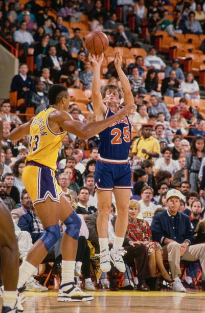 MARK PRICE POINT Guard Cleveland Cavaliers attempts a three point - Old ...