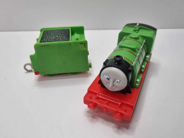 PERCY TRAIN AND Carriage Trackmaster Working - 2013 Mattel Thomas and ...