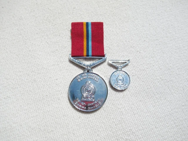 CEYLON / SRI LANKA MEDAL FOR 24 YEARS SERVICE on tape + miniature £20. ...