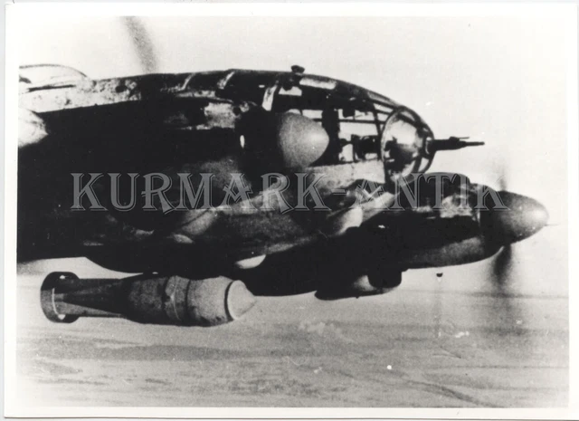S838 FOTO WEHRMACHT Archiv Repro Luftwaffe Flugzeug He111 im Flug Bomben Last ! EUR 17,00 ...