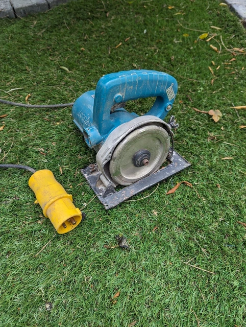 MAKITA 4105 KB Stone Cutter Drainer Groove Granite Worktop Machine £50. ...
