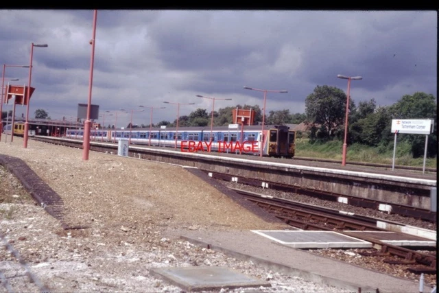 PHOTO TATTENHAM Corner Railway Station Emu In Station £4.00 - PicClick UK