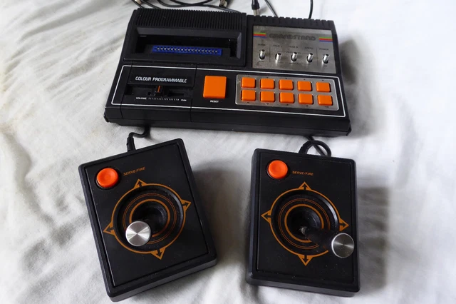 1977 GRANDSTAND VIDEO SPORT CENTRE SD070 - Première console de jeu TV ...