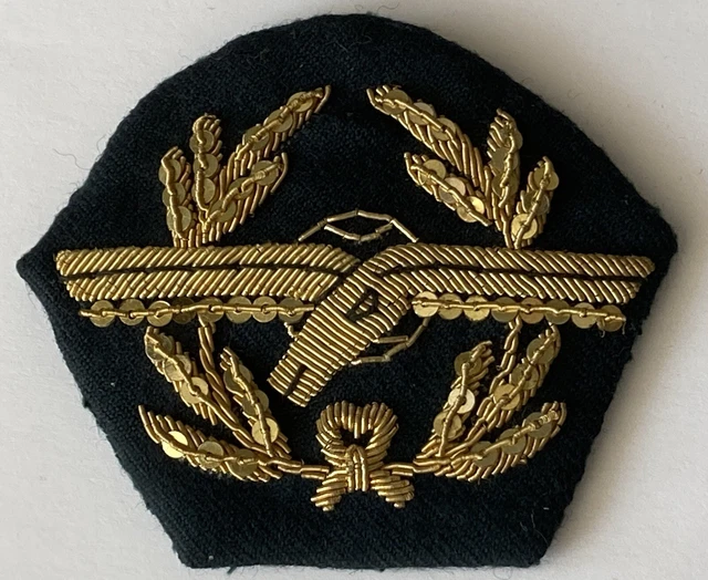 AIR AFRIQUE AIRLINES PILOT CAPTAIN UNIFORM HAT WING BADGE 1980s PATCH £ ...