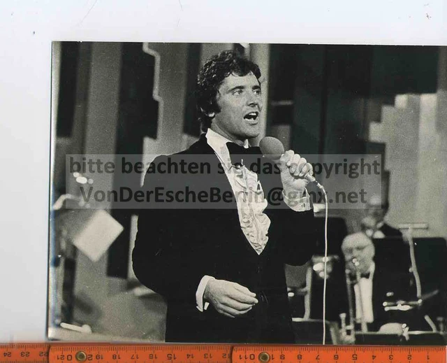 STARS: SACHA DISTEL 1973 Reihe von 3 OriginalFotografien VINTAGEs von ...