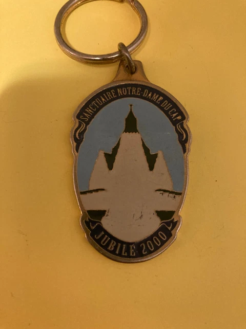 VINTAGE OLD SANCTUAIRE Notre-Dame Du Cap 2000 Metal Keychain Keyring $9 ...