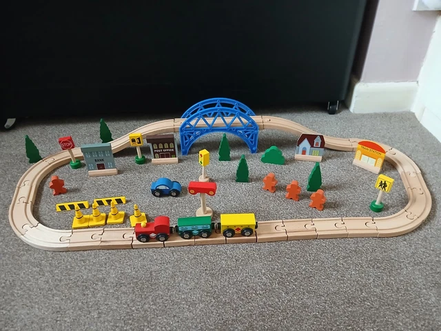 CHAD VALLEY WOODEN Toy Train Track Railway Set With Trains £3.99 ...