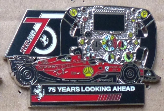 PINS GRAND PIN'S VOLANT FERRARI F1, 75 ANS, BASE NOIRE,ARGENT, numéro ...