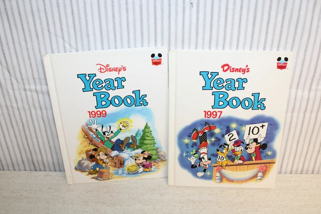 **LOT OF 2 Disney's® Wonderful World of Reading® Hardcover Year Books ...