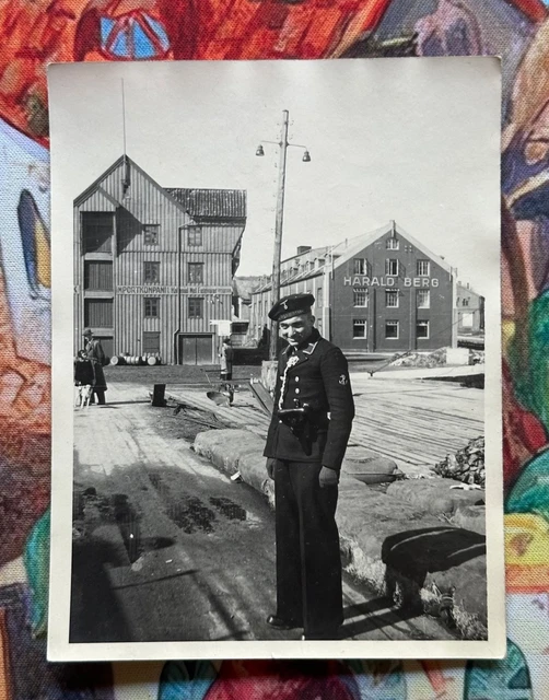 WK2 FOTO KRIEGSMARINE Matrose Strasse TROMSÖ Norwegen 1942 EUR 10,50 ...