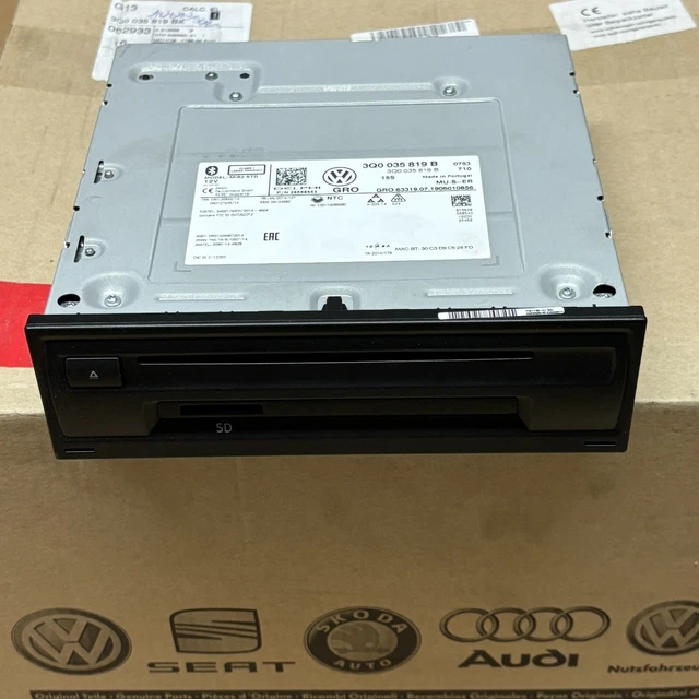 ORIGINAL VW COMPOSITION Media Main Unit MIB2 Bluetooth SD 3Q0035819B ...