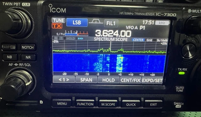 ICOM IC-7300 SDR Amateurfunk Transceiver in einwandfreiem Zustand EUR ...