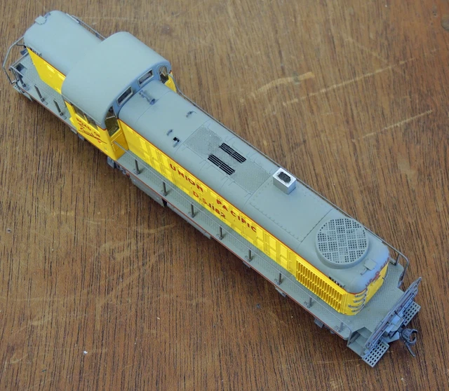 KATO HO ALCO RSC-2 Locomotive, Union Pacific # UP (DS) 1182, DC ...