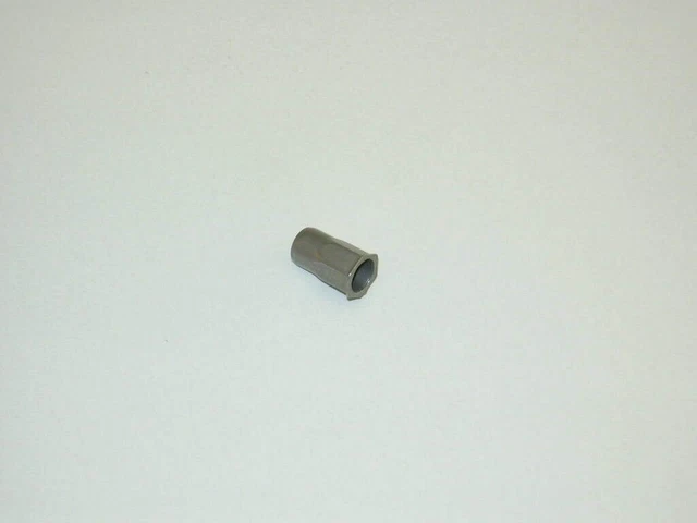 ORIGINAL AUDI VW SEAT SKODA A1 Blindnietmutter M6 2 4 4 5 x5 Stk ...