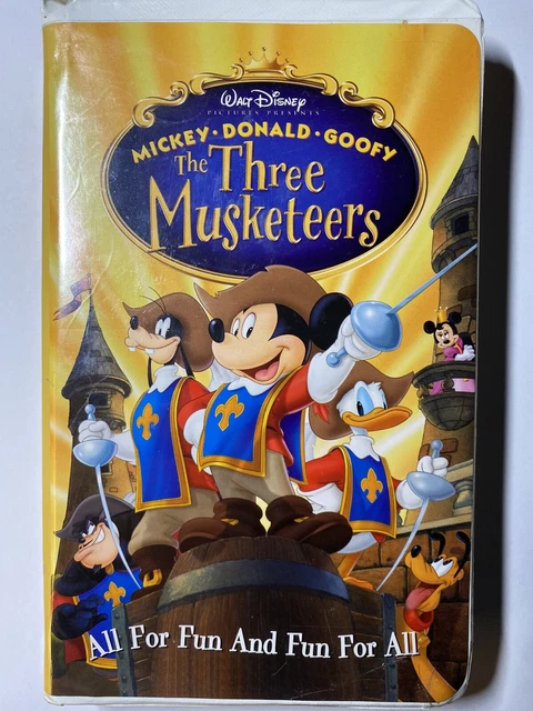 THE THREE MUSKETEERS Walt Disney [VHS] Clamshell Mickey Mouse Goofy ...