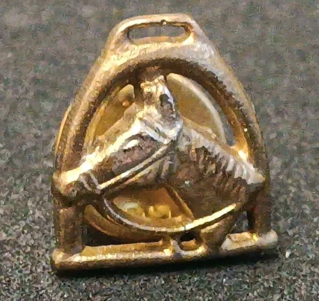 SPILLA PINS DISTINTIVO Stemma Simbolo Badge Logo Crest Ippica Cavallo ...