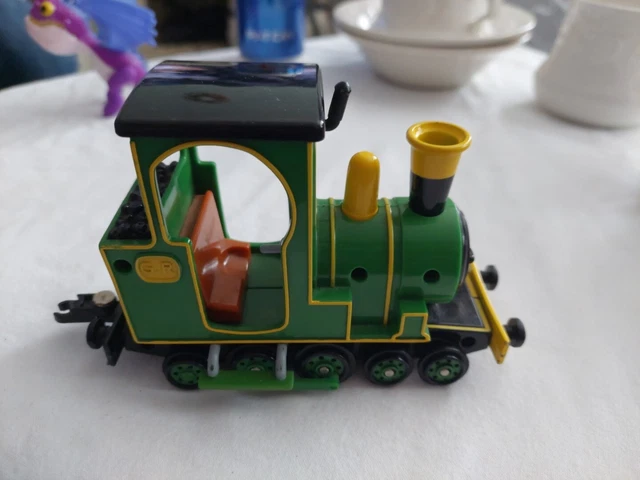 POSTMAN PAT'S GREENDALE ROCKET TOY TRAIN ENGINE 2005 ER PLC John ...