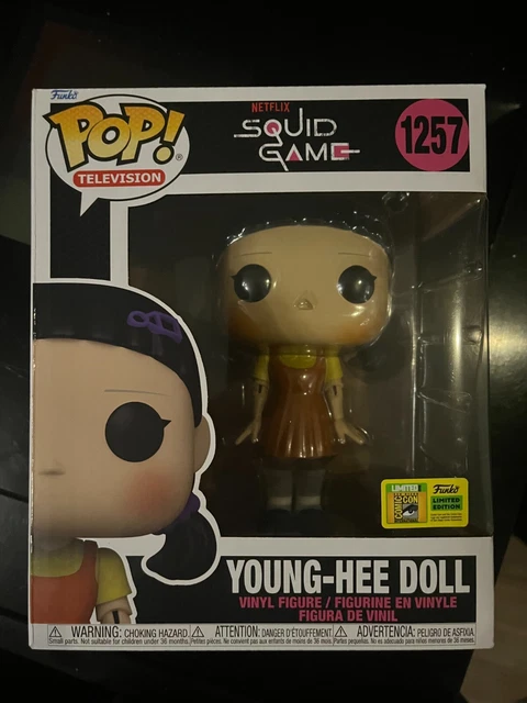 FUNKO POP SQUID Game Young-Hee Doll 1257 Sticker SDCC 2022 EUR 130,00 ...