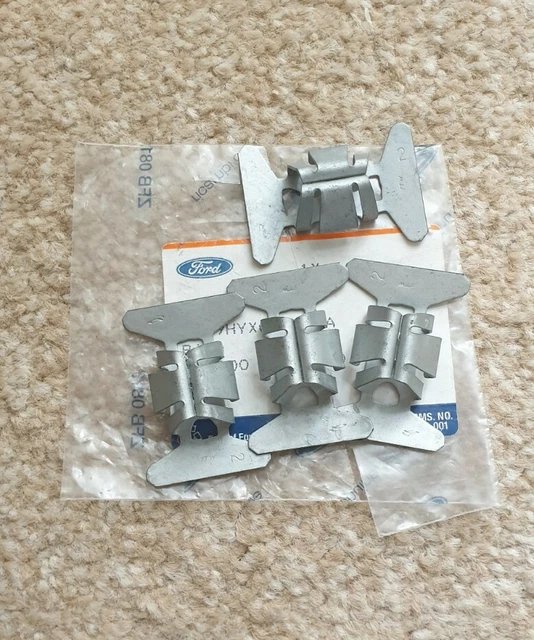 GENUINE MK2 FORD Focus RS Sun Visor Screw Clip x 4 - 1448820 £5.99 ...