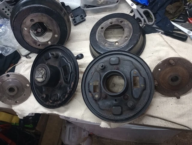 CLASSIC AUSTIN ROVER Mini Swivel Hubs Drum Brakes £59.99 - PicClick UK