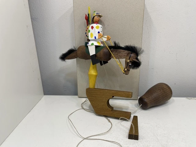 FIGURINE ERZGEBIRGE CAVALIER pendulaire 16 cm. Excellent état emballage ...