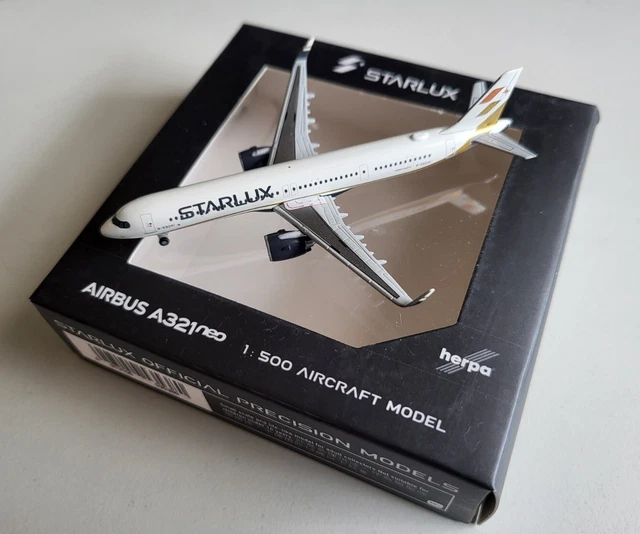 HERPA WINGS 535380 Starlux Airbus A321 neo Neuwertig TOP ZUSTAND mit Ständer EUR 37,99 - PicClick DE