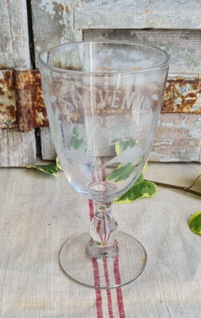ANCIEN VERRE SUR Pied Souvenir De La Fete Grave 1900 EUR 27,00 - PicClick FR