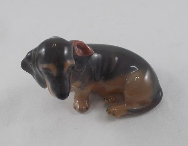 RARE BEAU FIGURINE Teckel #3140 Th. Madsen pour Royal Copenhague 1970 ...