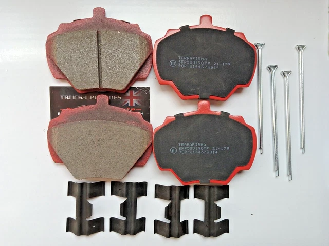 LAND ROVER DEFENDER 90, 300tdi TD5, Rear Brake Pad Set with fitting kit ...